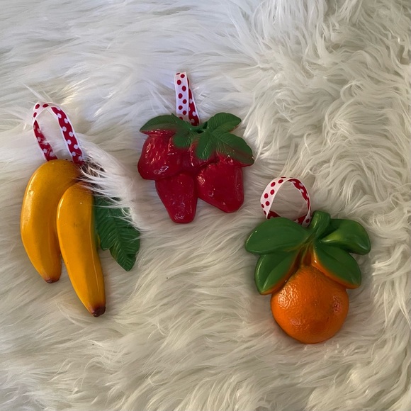 Wall Decor | Vintage Chalkware Fruit Plagues Banana Orange Strawberries ...